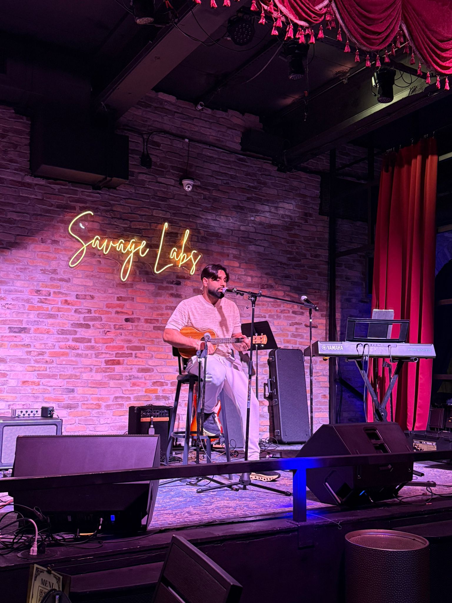 JoseA deslumbró en su Concierto Íntimo en Savage Labs de Miami | El Placer de Ser...